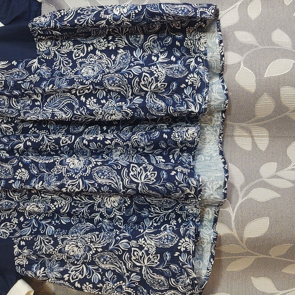 entro | Tops | Entro Navy And White Blouse Size L | Poshmark
